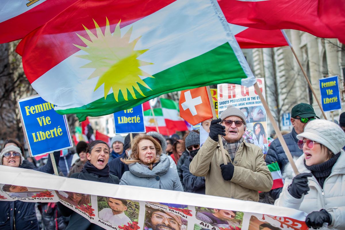 Manifestation: «Femmes, vie, liberté», 300 personnes manifestent à ...