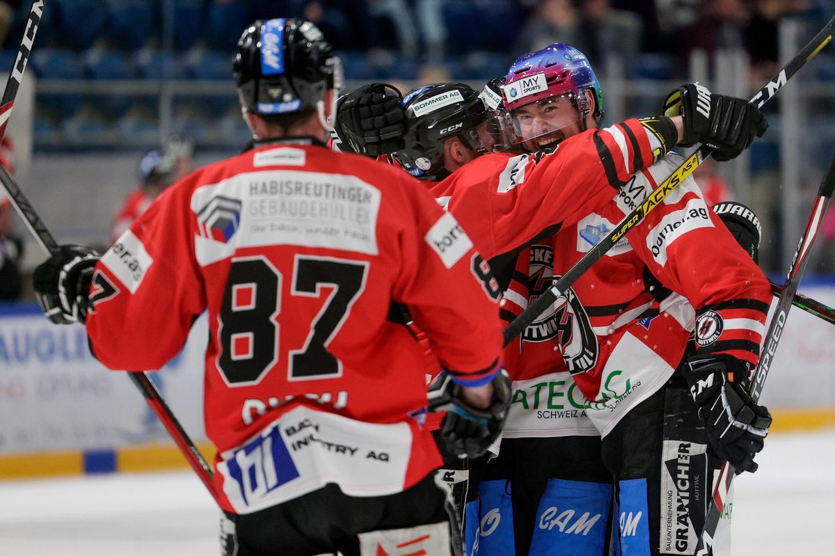 4:3-Sieg gegen Huttwil - Der EHC Basel ist Schweizer Meister | Basler ...