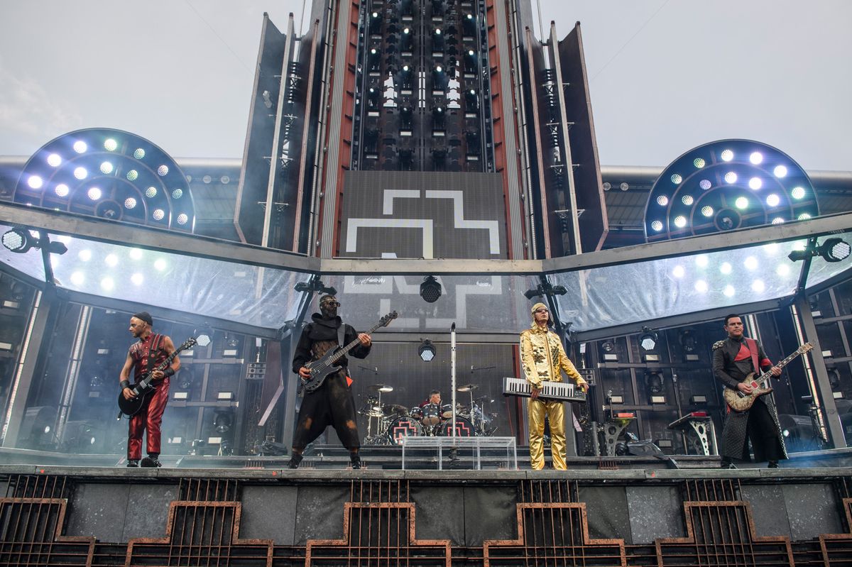 Skandal um deutsche Rockband: Das linke Bern im Rammstein-Dilemma | Der ...