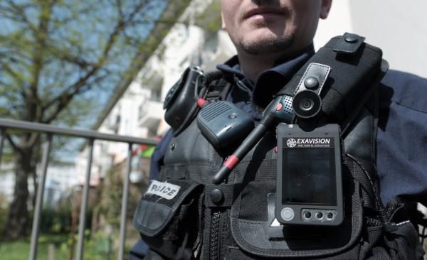 Police en France – Des bodycams pour toutes les forces de l'ordre en ...