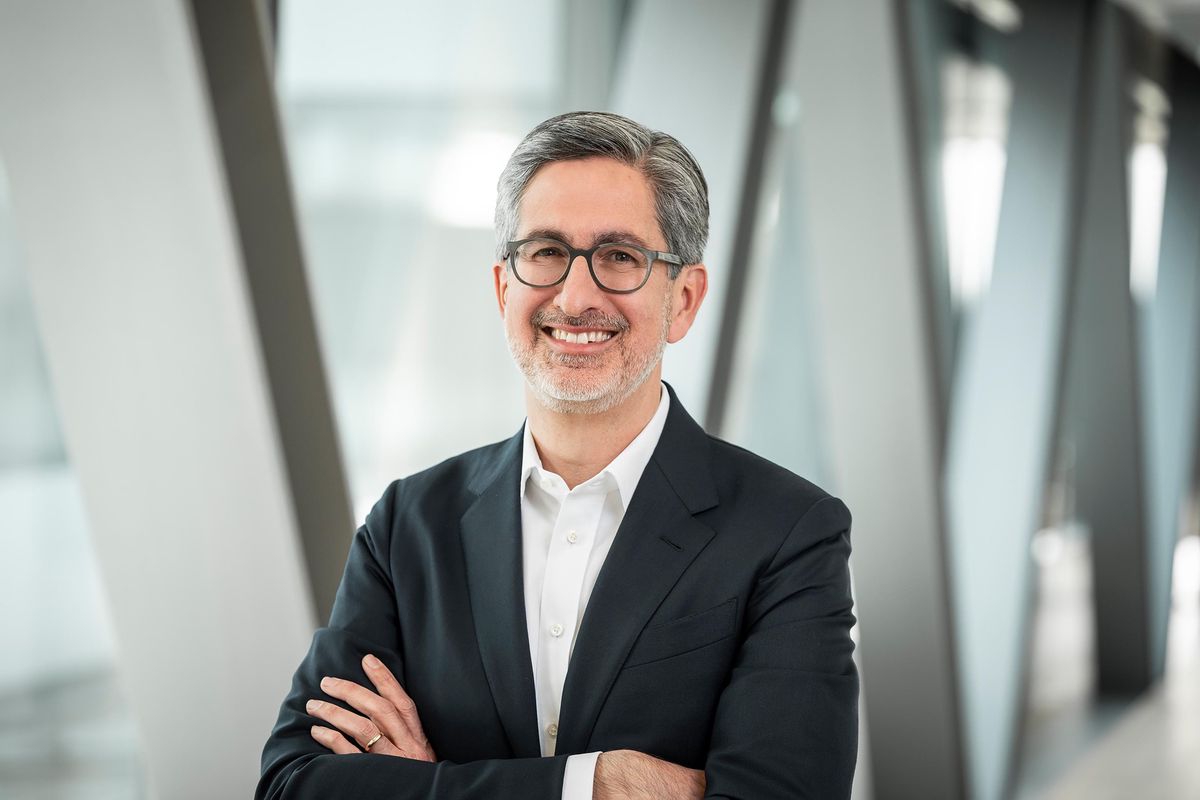 Porträt: Jahangir Doongaji: Er hat Hiltis Strategie entwickelt | Finanz ...