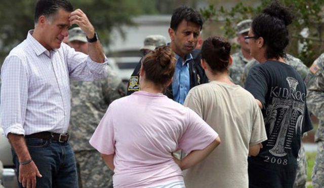 Tempête Isaac – Mitt Romney auprès des sinistrés | Tribune de Genève