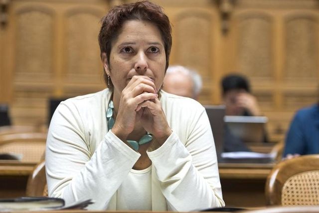 Isabelle Chevalley défend le directeur démissionnaire des SIG | Tribune ...