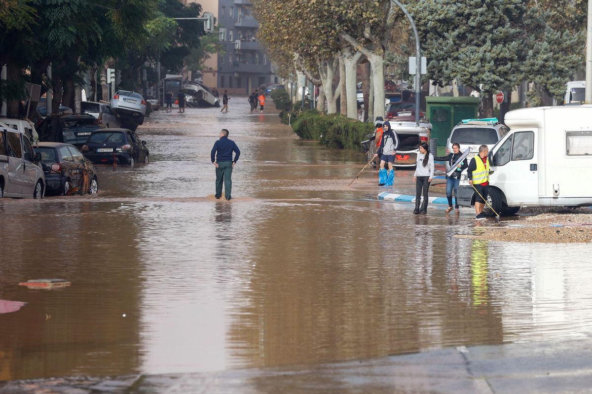 Valencia: Bilder zu den Unwettern in Spanien | Basler Zeitung