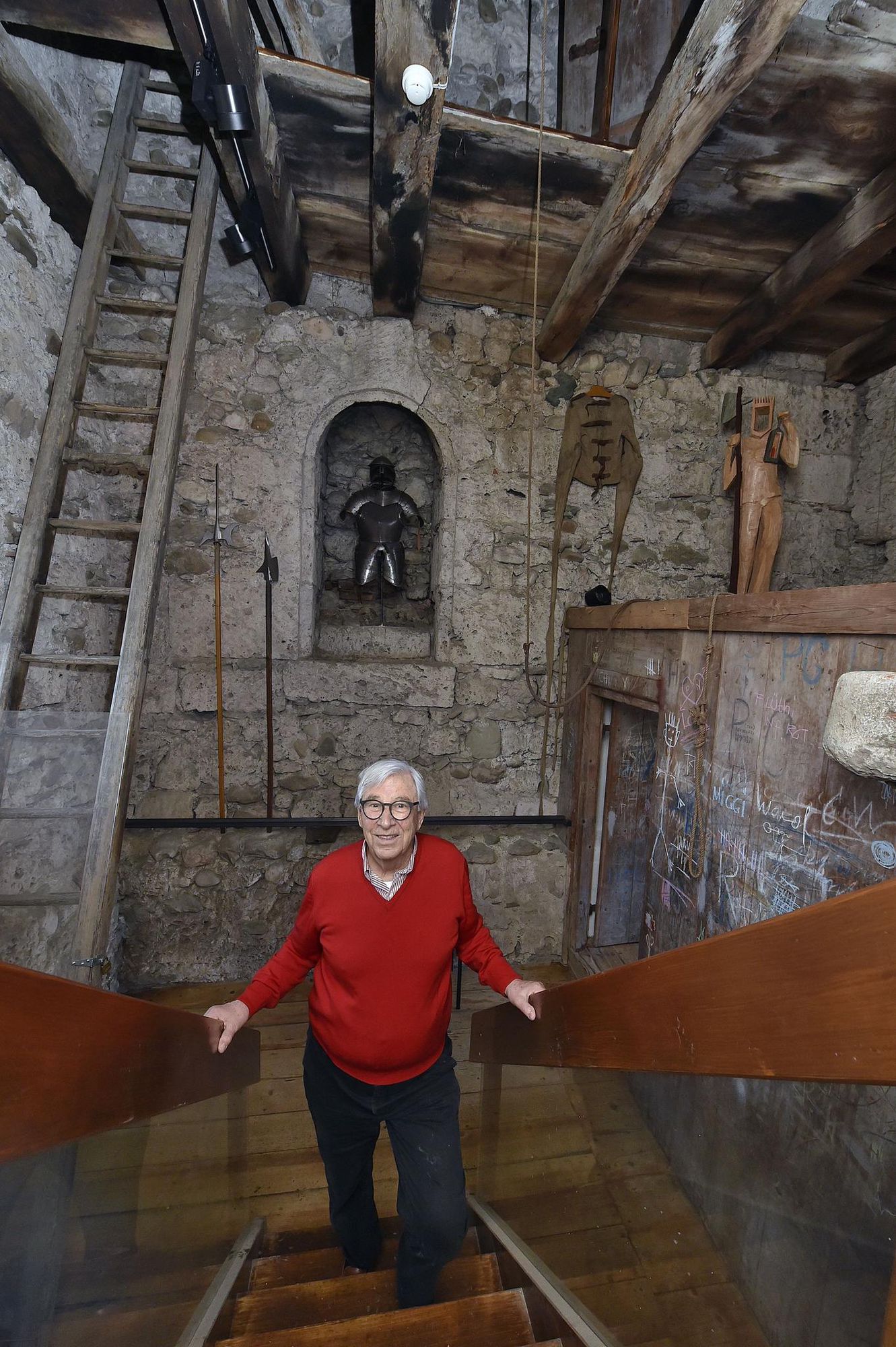 Statt mit dem Auto unten durch zu Fuss oben hinein | Berner Zeitung