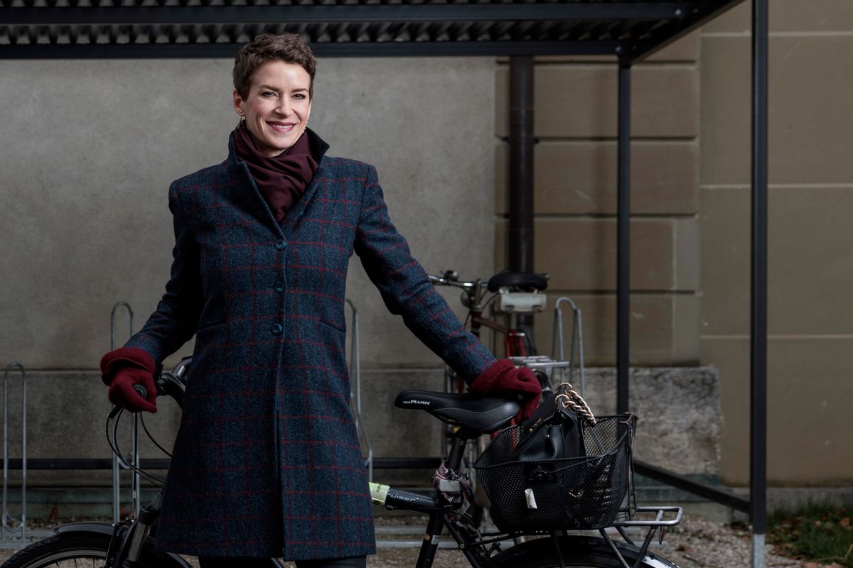 Politik Bern: Sibyl Eigenmann (Mitte) will Image von Velofahrern ...