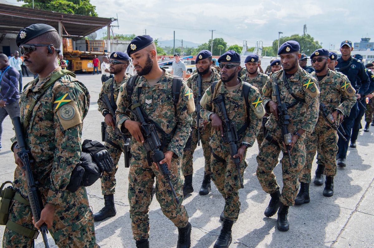 Un contingent de Jamaïque et du Bélize se joint à la mission ...