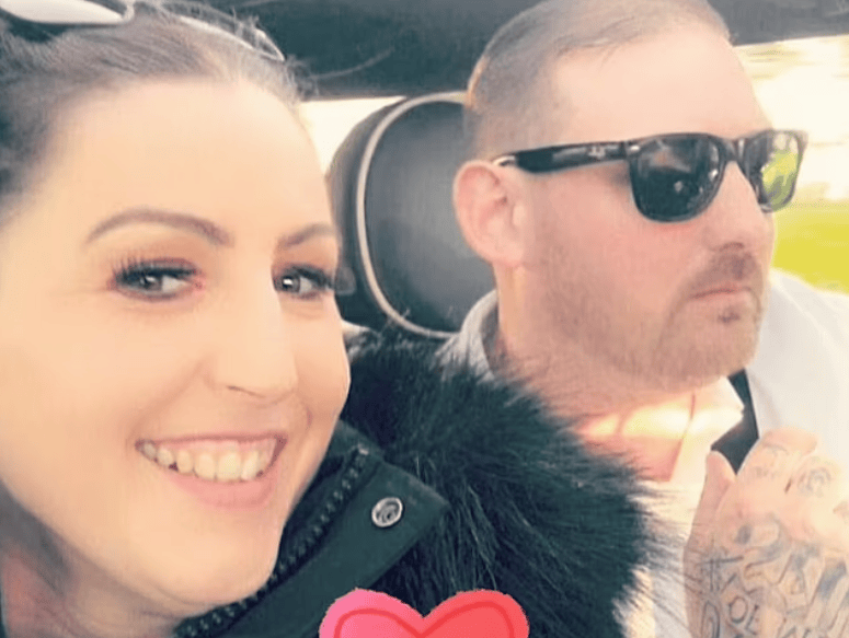 Caché dans un placard, il est battu à mort par le mari et le fils de ...