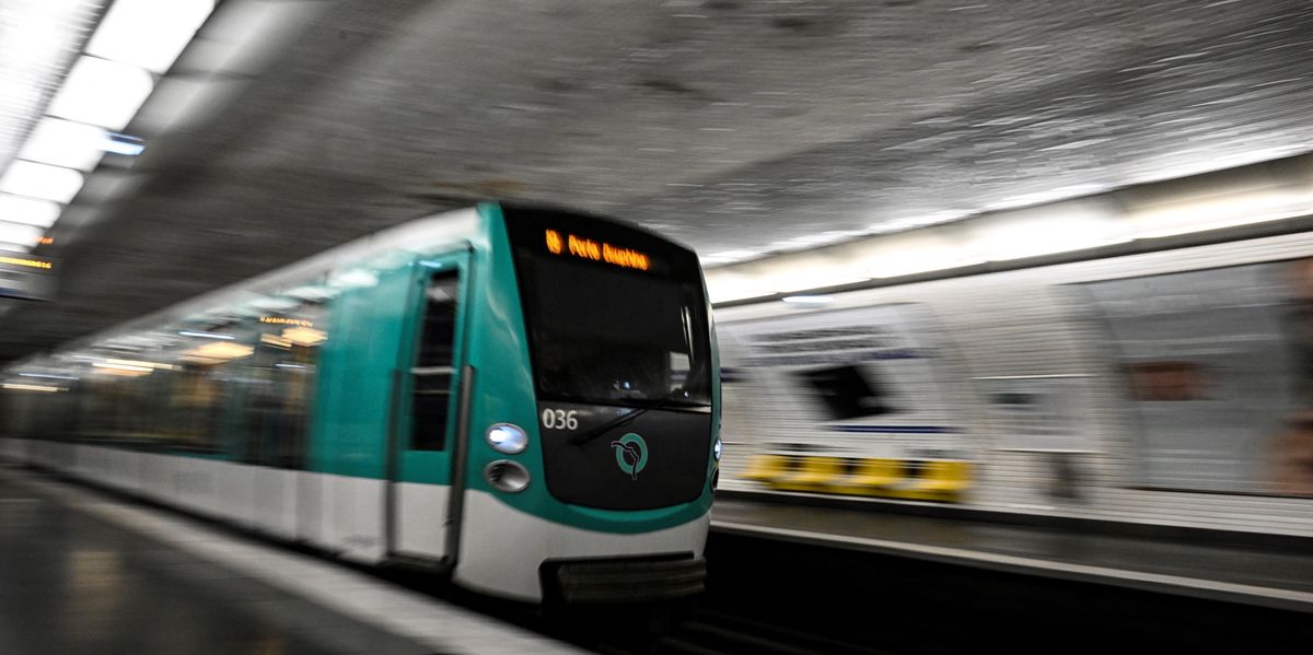 Messerangriff in Paris: Mann attackiert Frauen in Metro