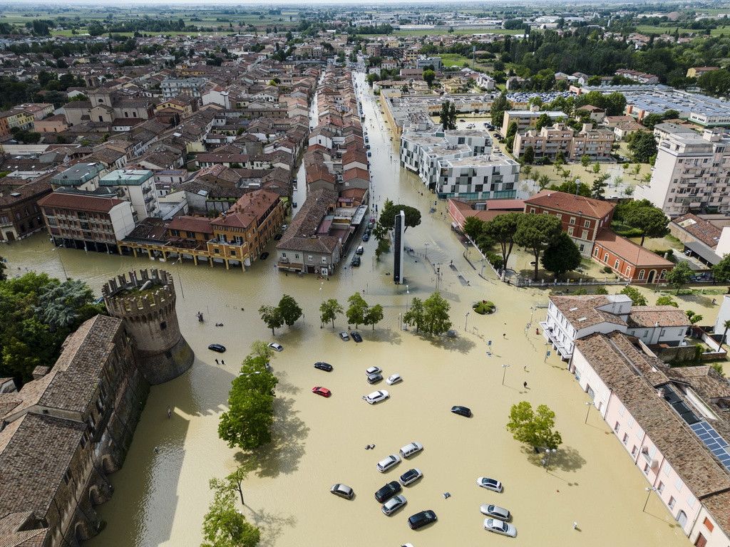 Überschwemmungen in Italien: «Wir haben so um Wasser gebetet, und jetzt ...