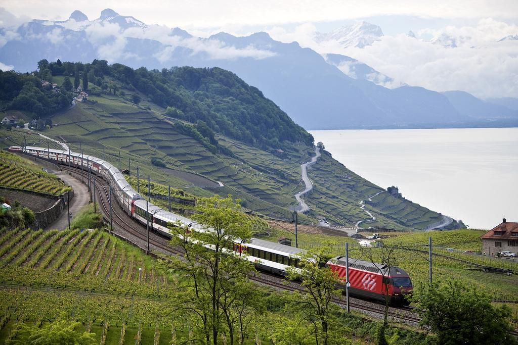 Transports publics - Le Canton lance une nouvelle offre pour les ...