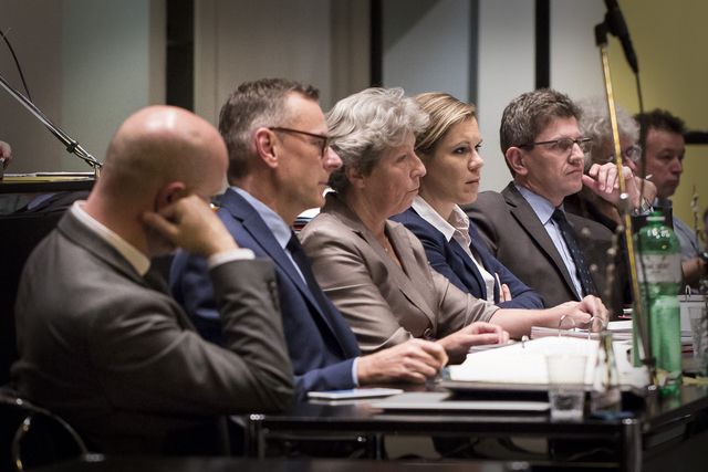 Bieler Gemeinderat erhält ein Lohndach | Berner Zeitung
