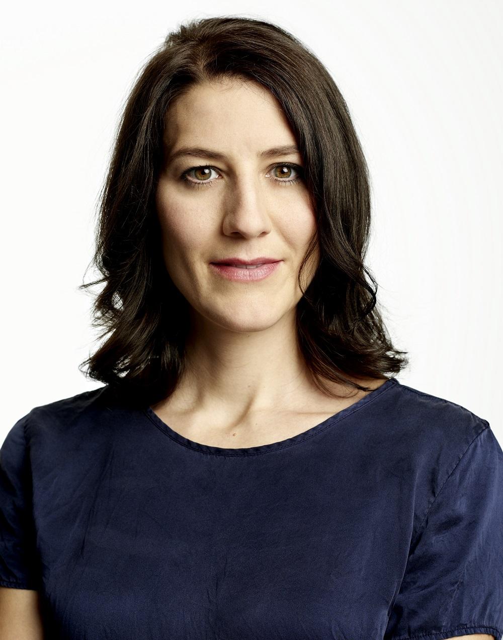 Hazel Brugger: Von Dielsdorf zur Comedy-Queen in den USA