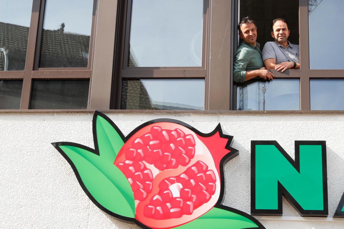 Narli öffnet in Bülach - Neuer Supermarkt mit Bäckerei und Metzgerei in ...