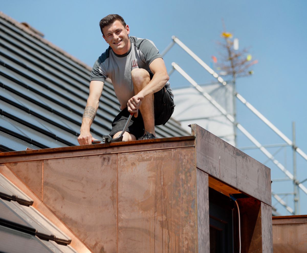 Menschen im Unterland: Daniel Huber (25), Spengler aus Neerach | Tages ...