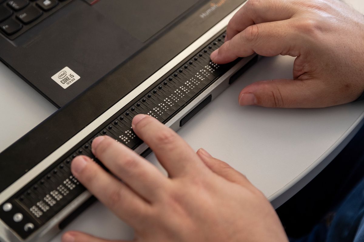 Grenzen der Digitalisierung: Wo Blinde im Onlineshop scheitern | Der Bund