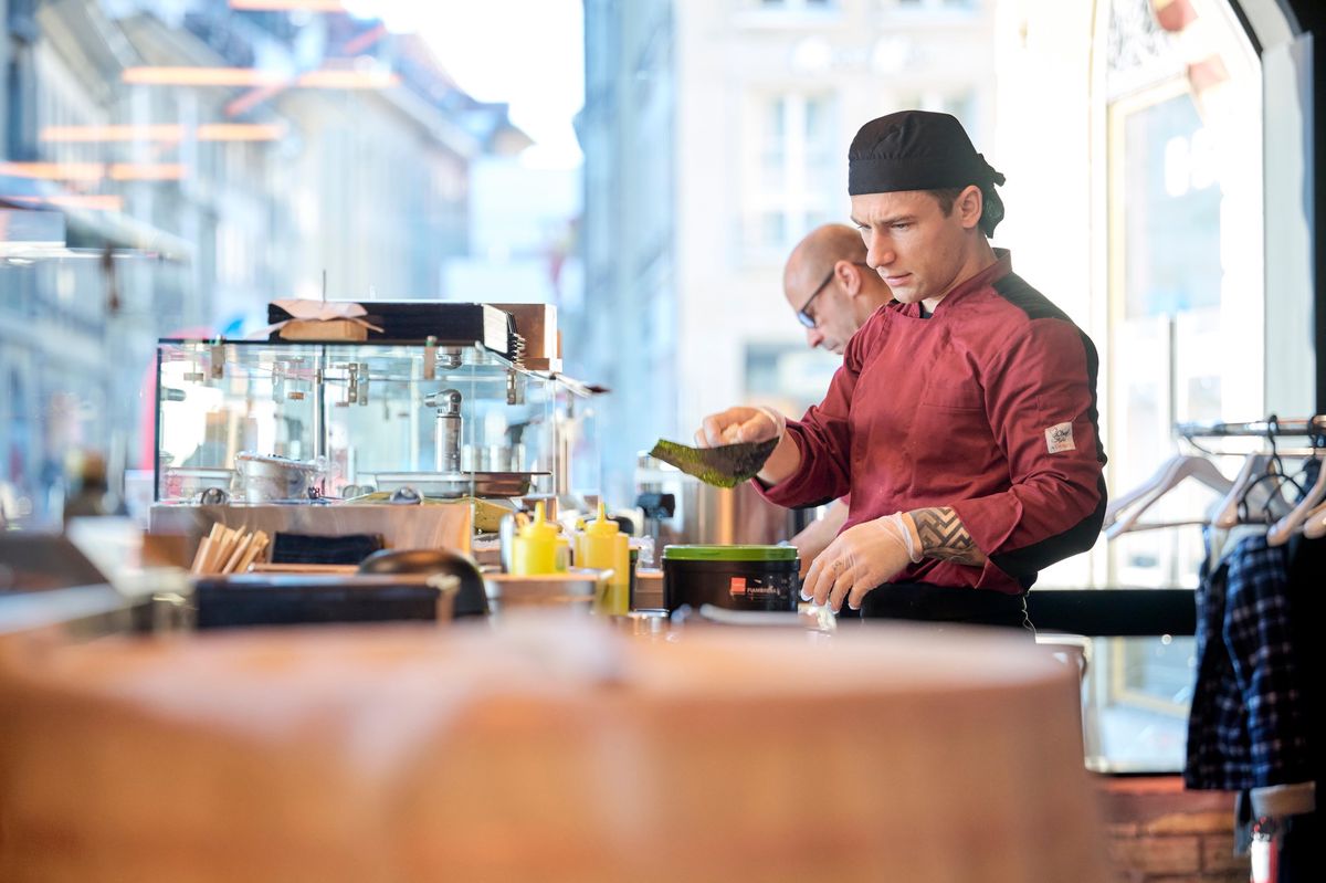 Japanische Küche in Bern: Ein Sushi-Koch wagt Experimente | Der Bund