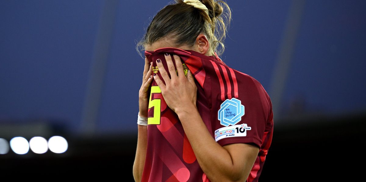 Busty ema onlyfans leaked opened the door to see a nice