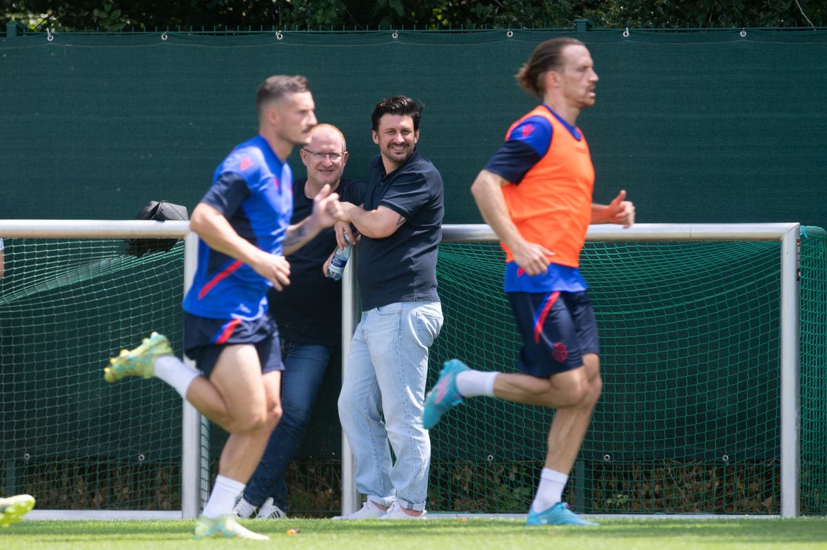 Alle Neuigkeiten, Beobachtungen und Gerüchte aus dem Trainingslager des ...