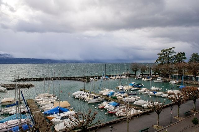 Le nouveau règlement du port crispe Lutry | 24 heures