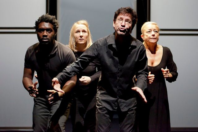 A la mangeoire du Grütli, picorez en prenant de la graine! | Tribune de ...