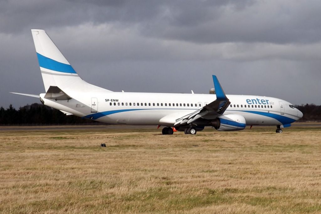 Un avion polonais atterrit d'urgence à Prague
