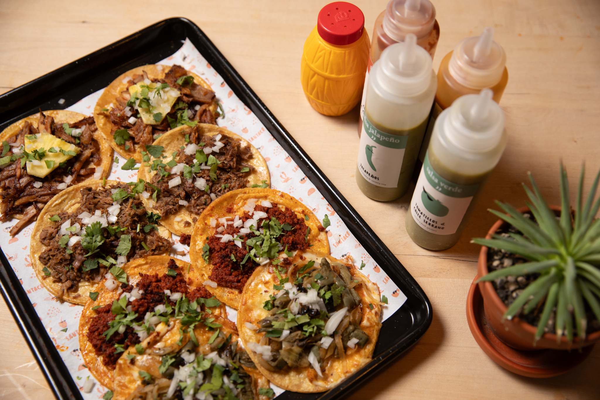 Santaco serviert Tacos im Pop-up an der Augustinergasse in Zürich ...