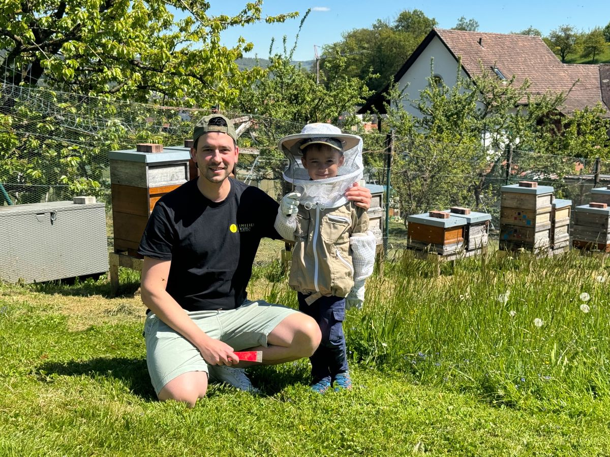 Fünfjähriger hat in Glattfelden sein eigenes Bienenvolk | Tages-Anzeiger