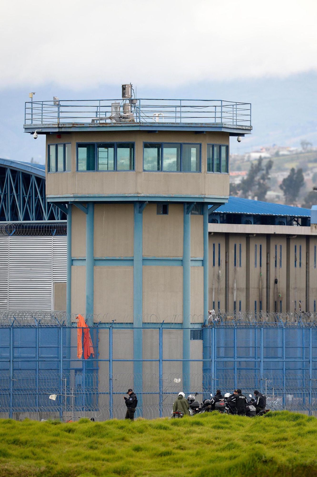 Amérique latine - Equateur: le bilan des émeutes en prison monte à 27 ...