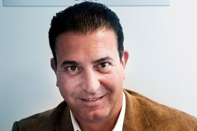 Eric Stauffer veut piquer la place d'Isabel Rochat | Tribune de Genève