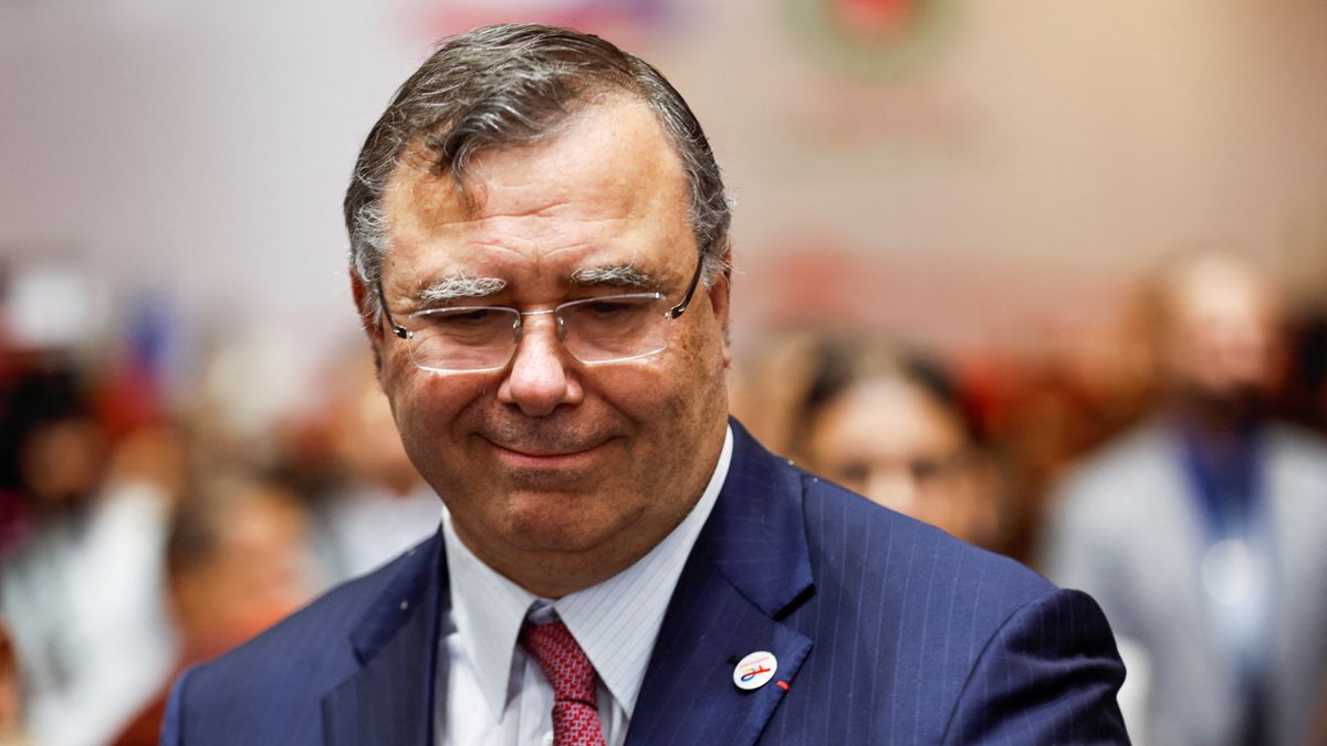 CEO of Total Promoted to Officer of the Legion of Honor Sparks ...