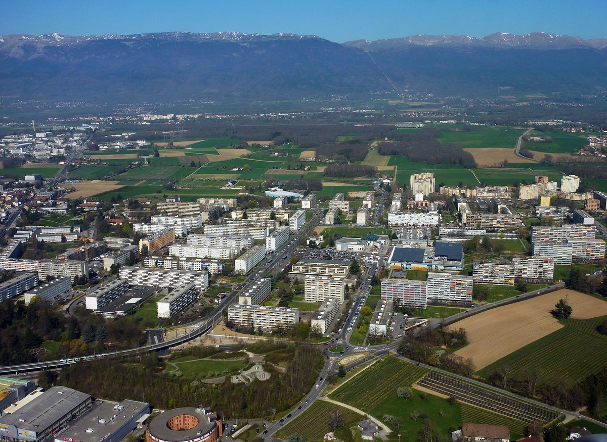 Meyrin: la dernière parcelle vide de la cité disputée | Tribune de Genève