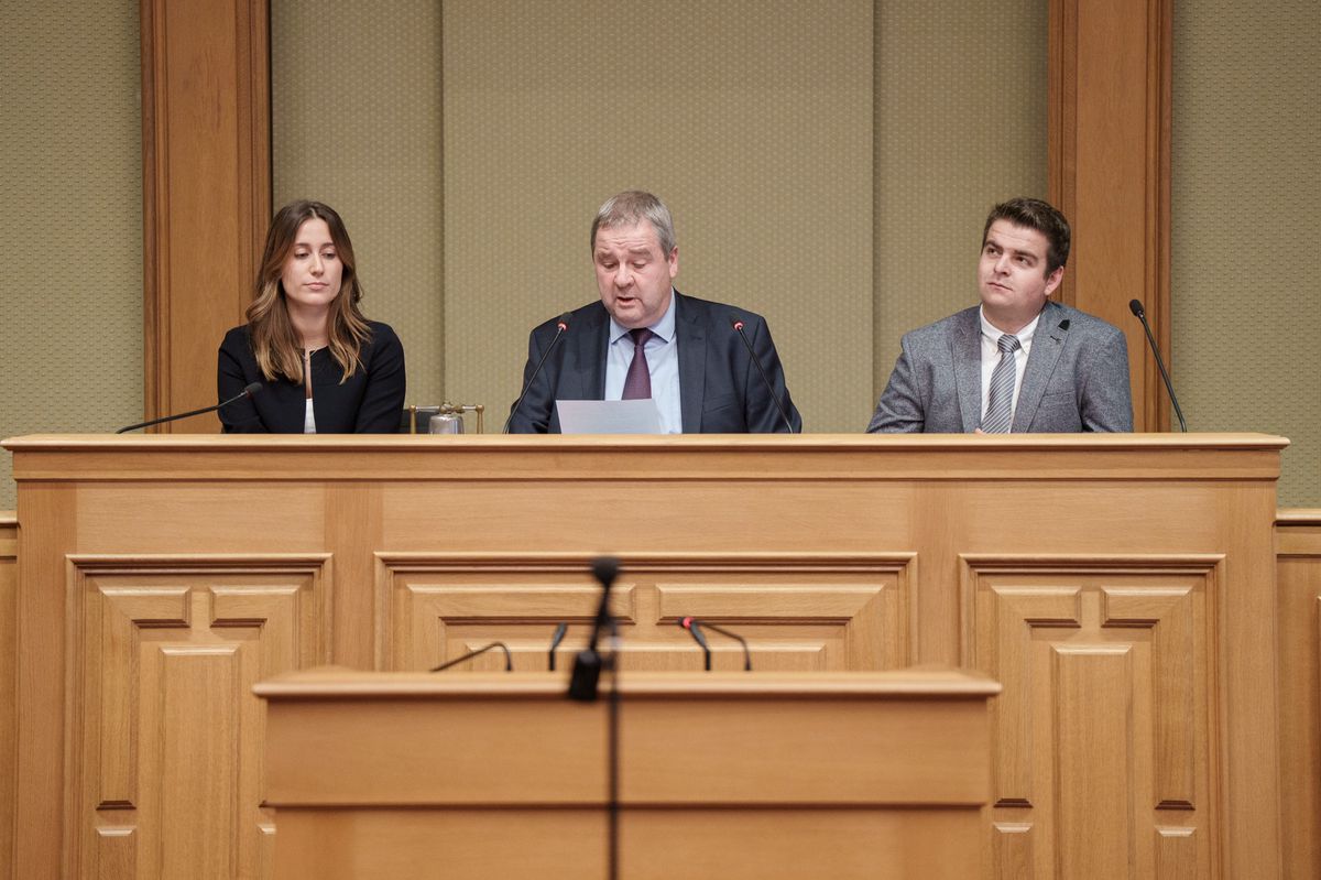 Erste Sitzung: Für die Chamber sind die Ferien seit Dienstag vorbei - L ...