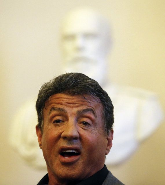 Art – Sylvester Stallone expose ses tableaux au Musée russe | 24 heures