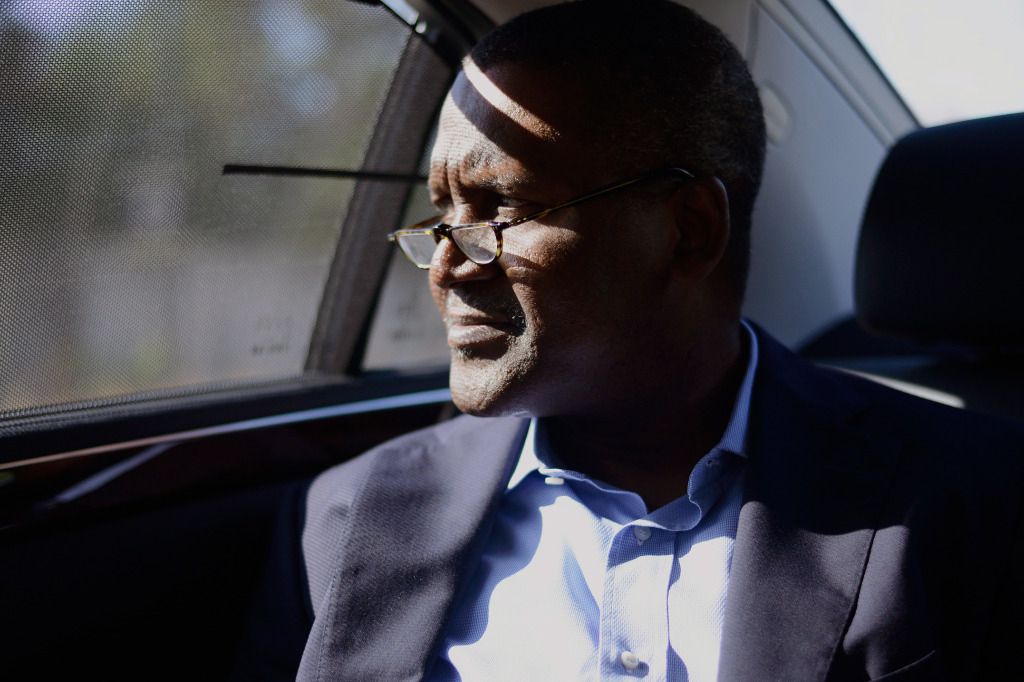 Geld scheffeln und keine Steuern zahlen | Der Bund