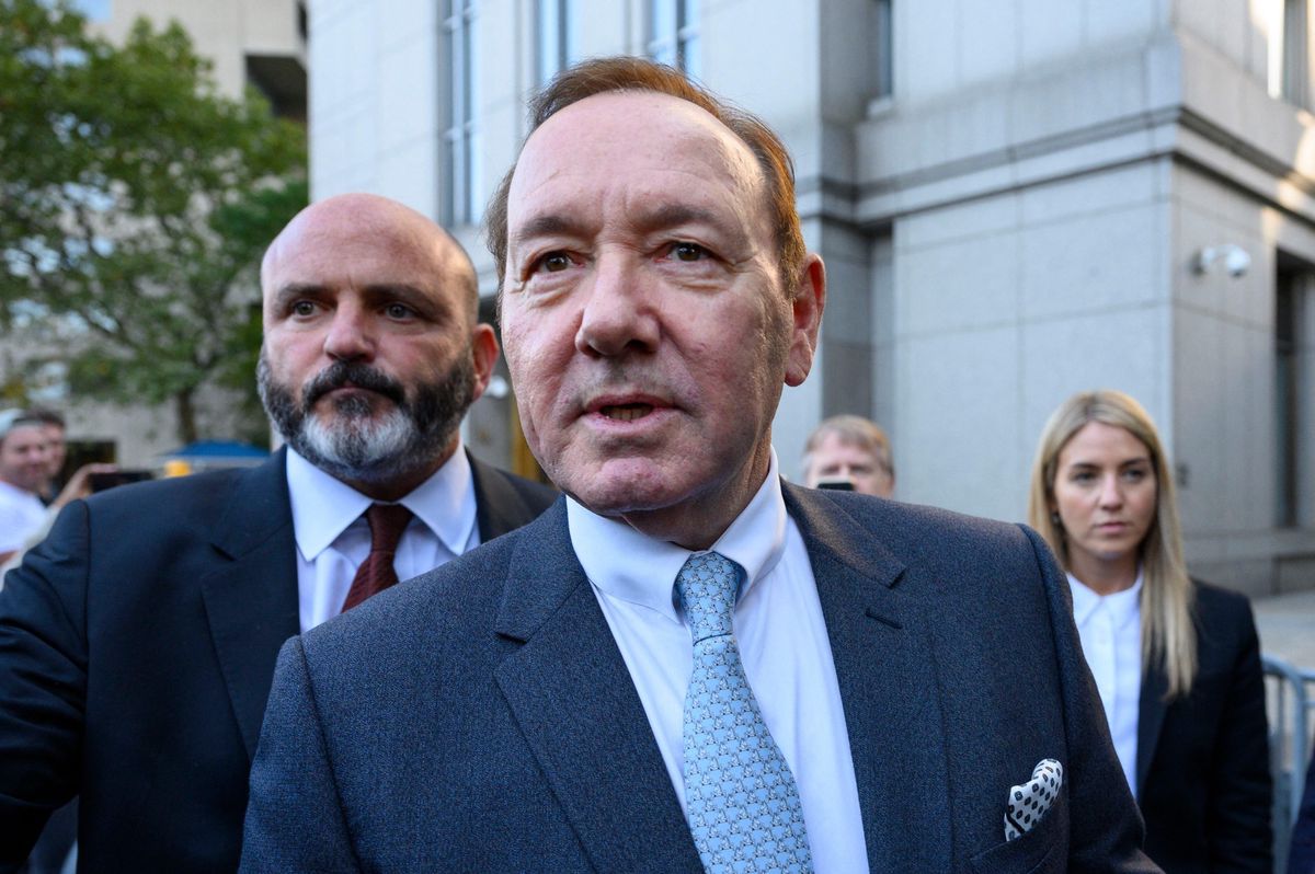 New York: En procès au civil, Kevin Spacey nie les accusations d ...