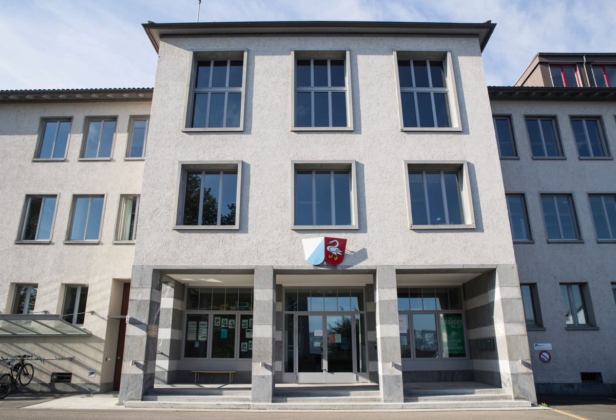 Bezirksgericht Horgen: Gericht spricht Vater vom Vorwurf der ...