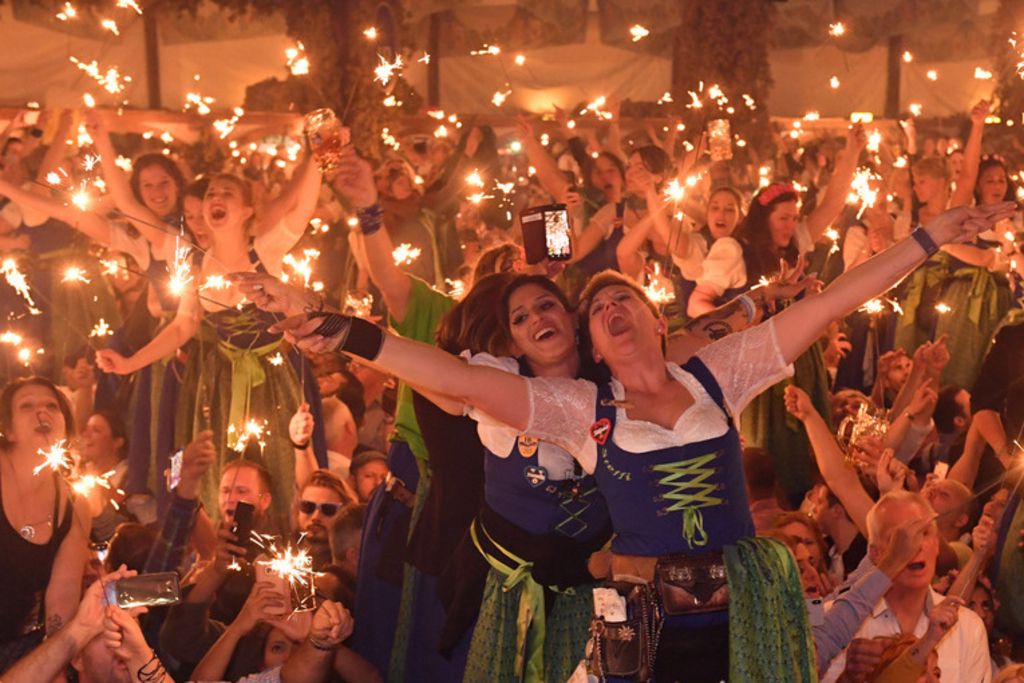 Wiesn-Bilanz: 6,3 Millionen Besucher und 600 Bierleichen | Der Bund