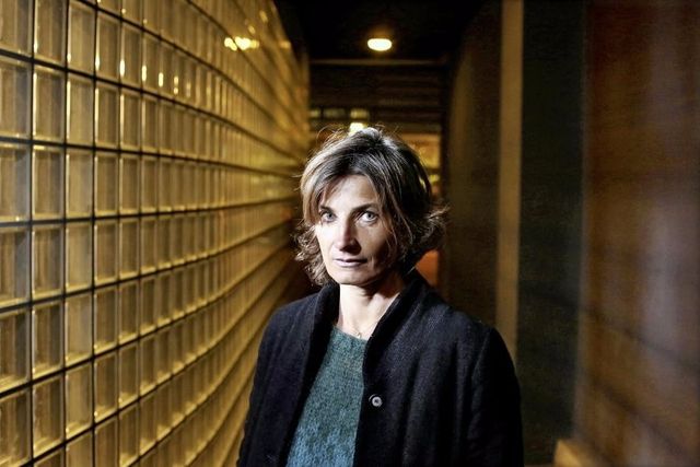 Anne Davier gravit 50 ans de danse contemporaine suisse | Tribune de Genève