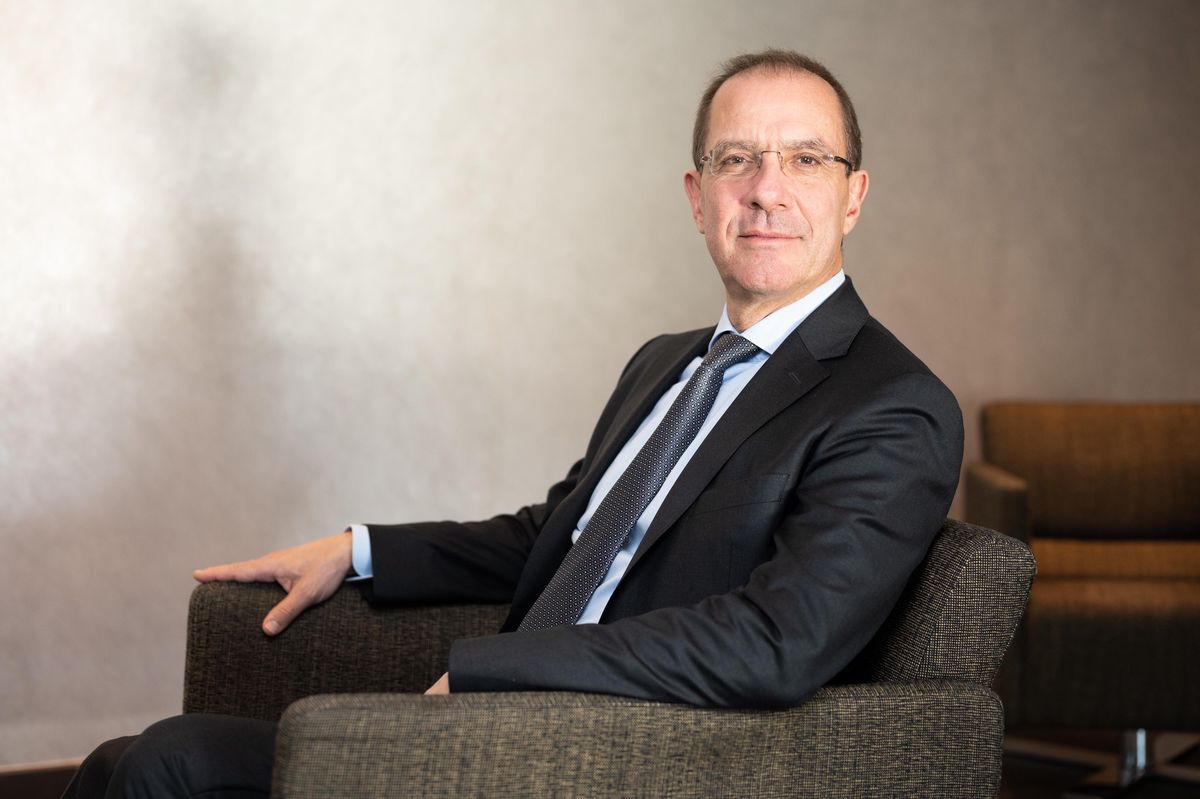 Marcel Rohner: «Negativzinsen sind Klotz am Bein jeder Bank» | Finanz ...