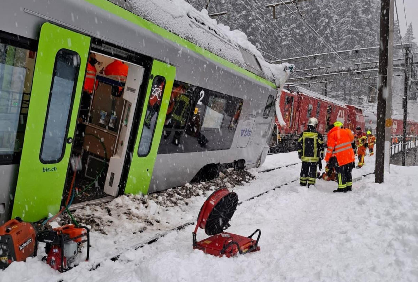 Autoverlad Kandersteg-Goppenstein: BLS nimmt Betrieb wieder auf