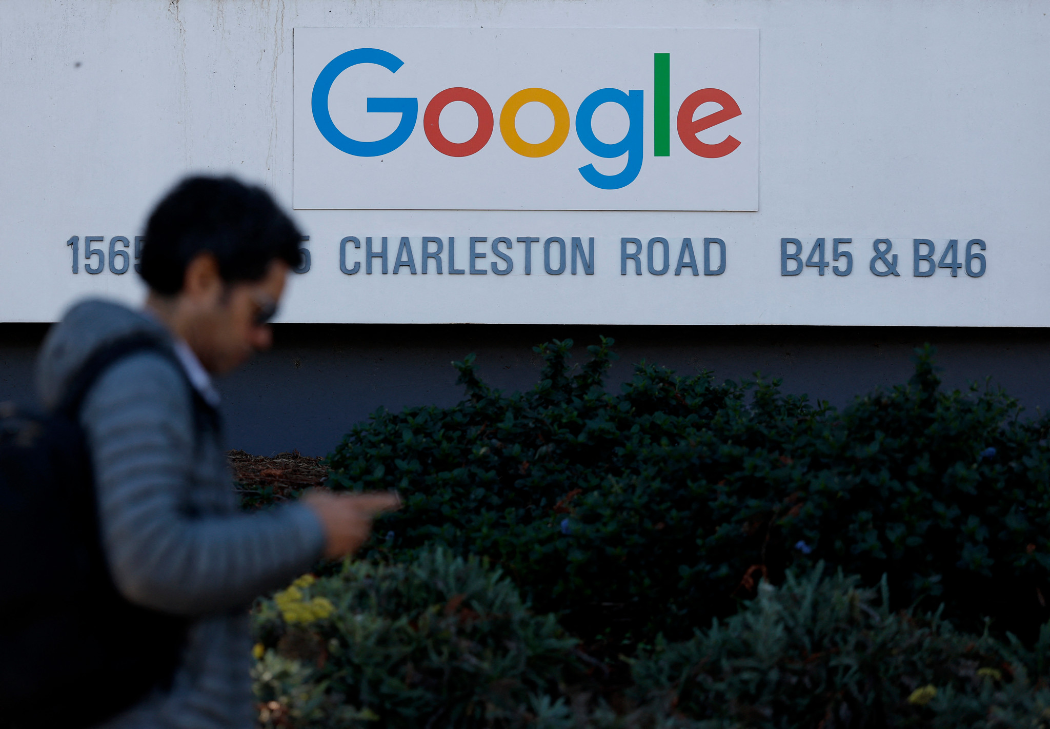Alphabet: 80 milliards de dollars levés pour financer l’IA