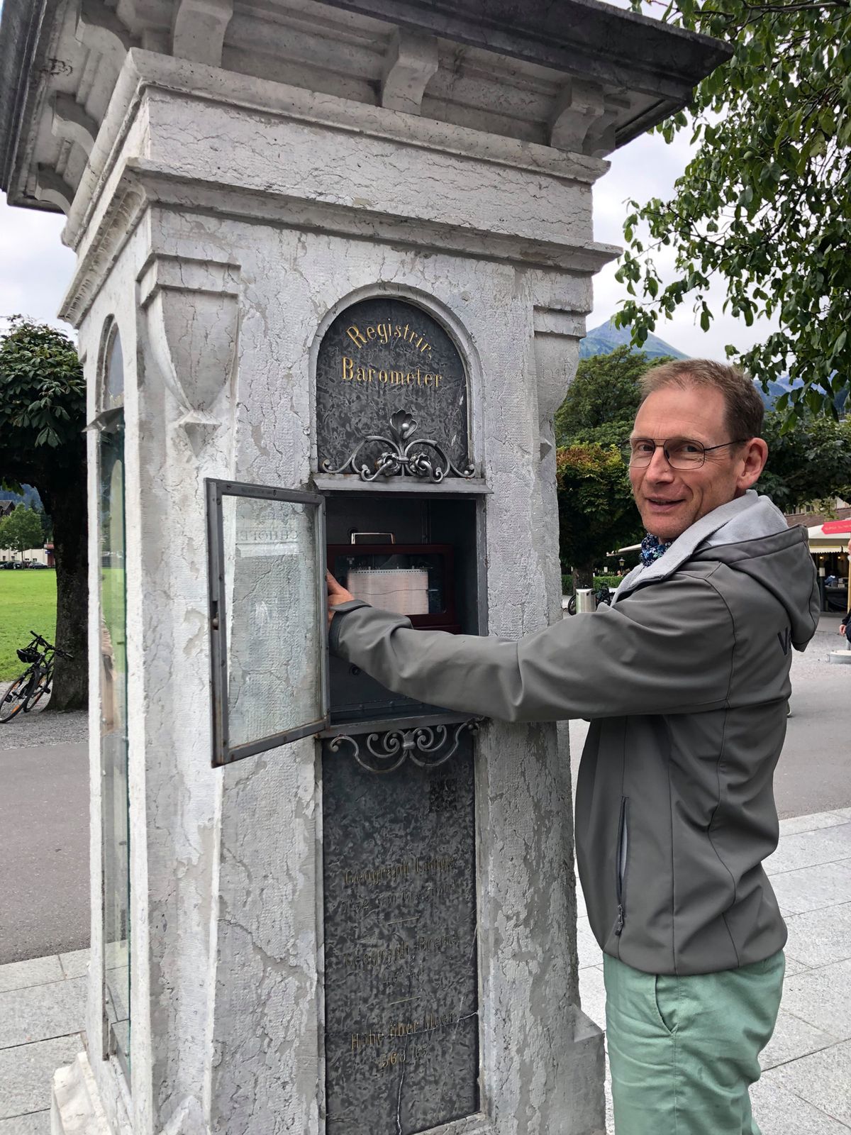 Heute sind es Kulturdenkmäler: Interlakens Wettersäule ist auf neustem Stand | Langenthaler Tagblatt