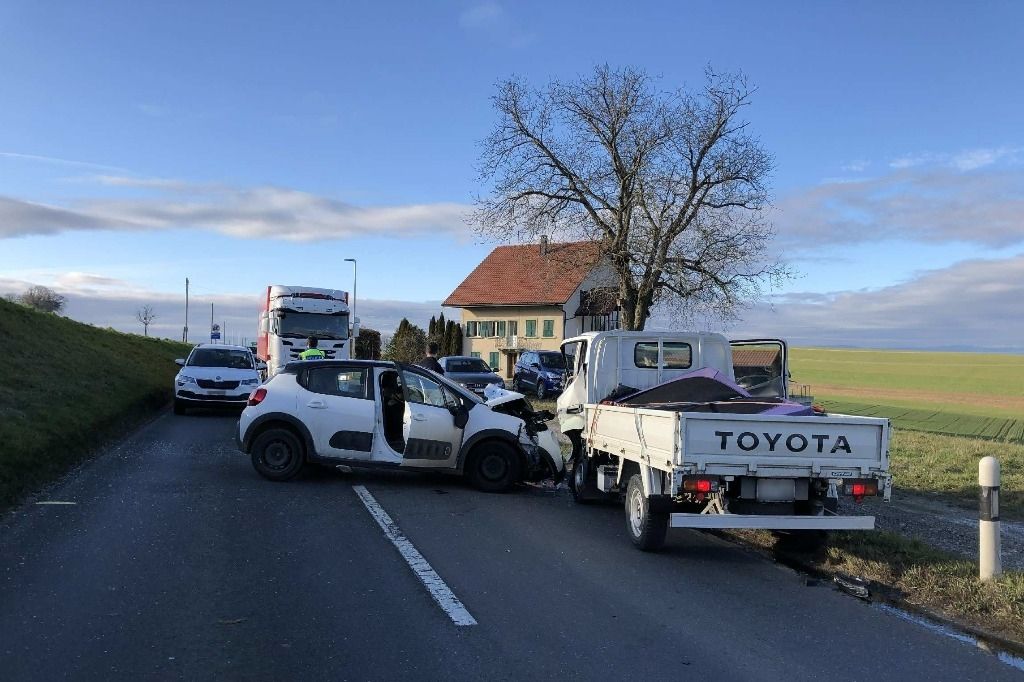 Un accident à Prez-vers-Noréaz fait trois blessés | 24 heures