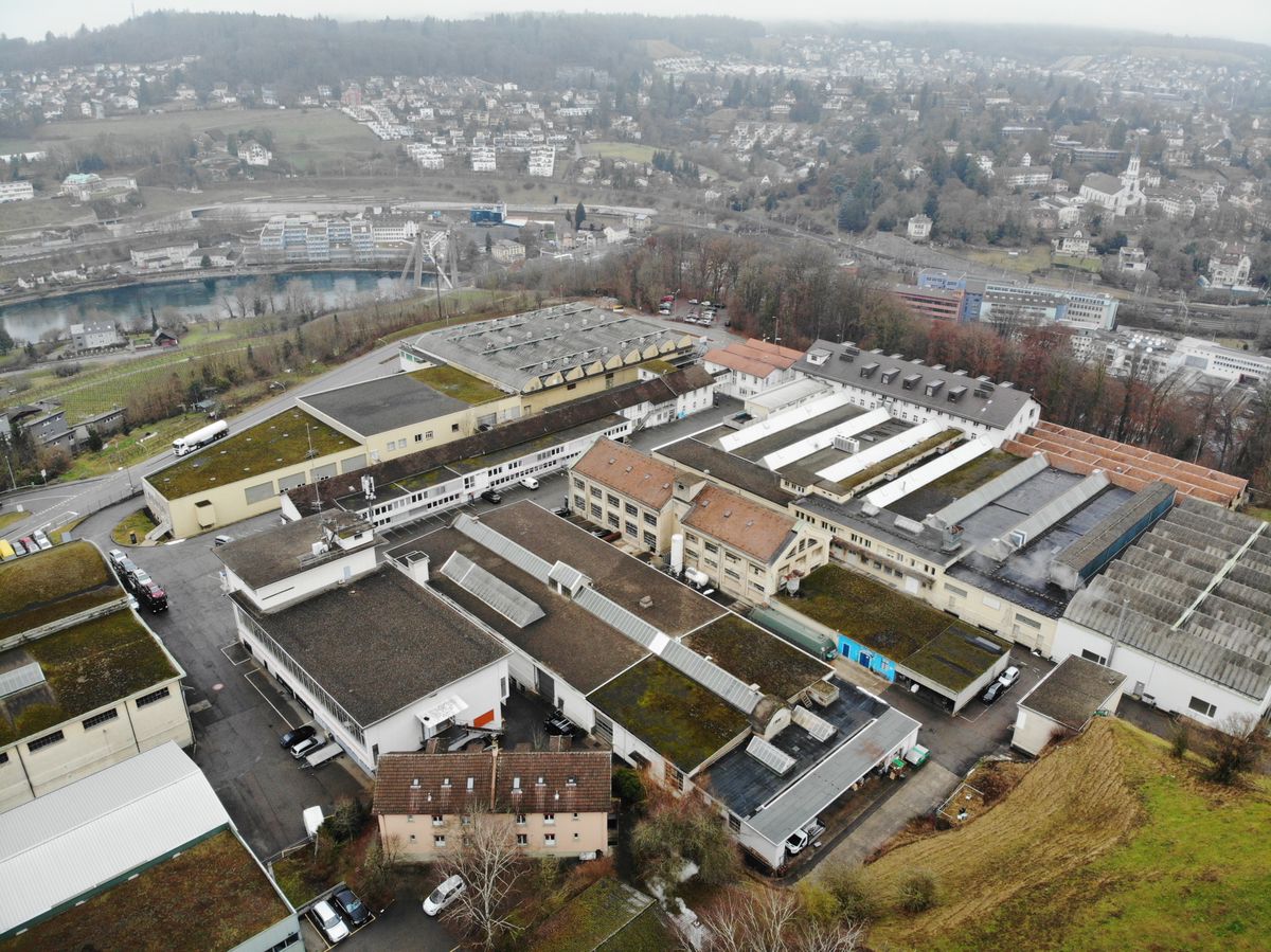 Arova-Hallen in Flurlingen: Kann hier in Zukunft auch gewohnt werden ...