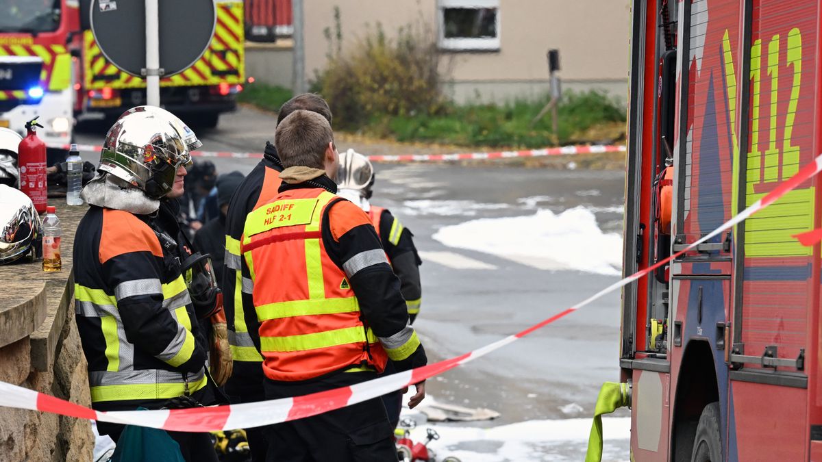 Incendie au Luxembourg: Un bus a pris feu dans un atelier à Keispelt ...