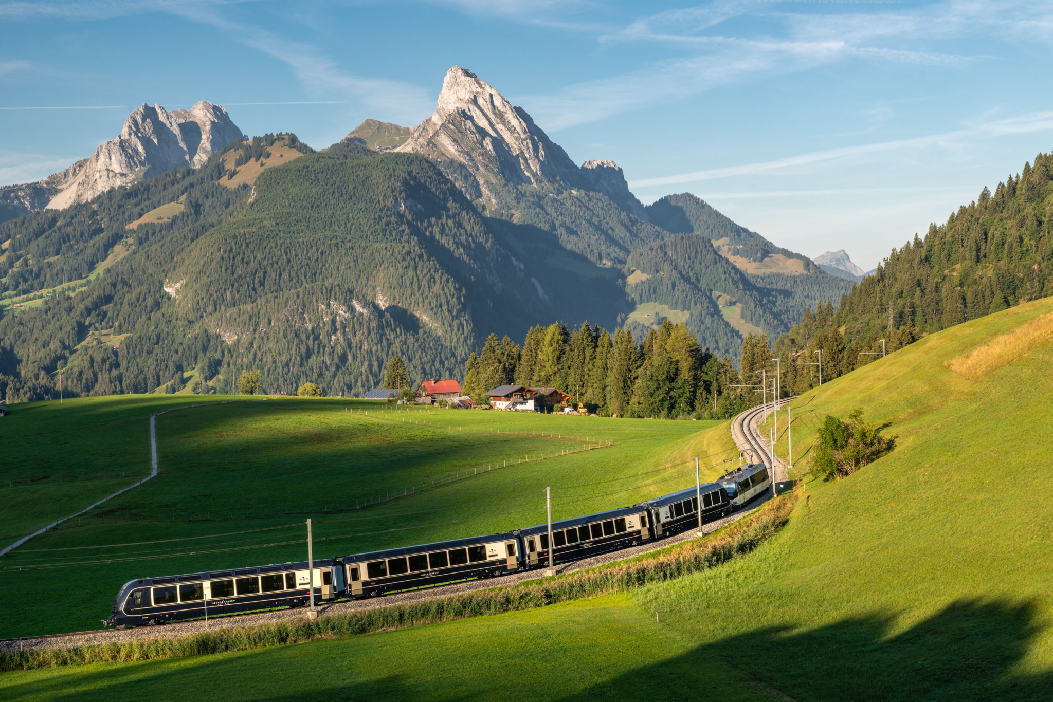Distinction prestigieuse: Le GoldenPass Express, le plus beau train du ...