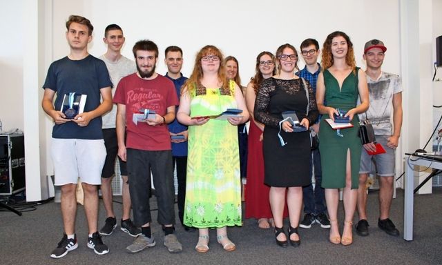 Auszeichnungen für 99 junge Berufsleute | Berner Zeitung