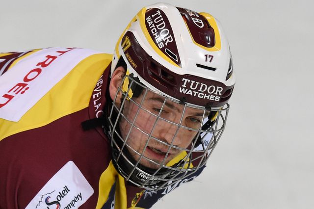 Le héros, Arnaud Jacquemet, le zéro, Julien Sprunger | Tribune de Genève