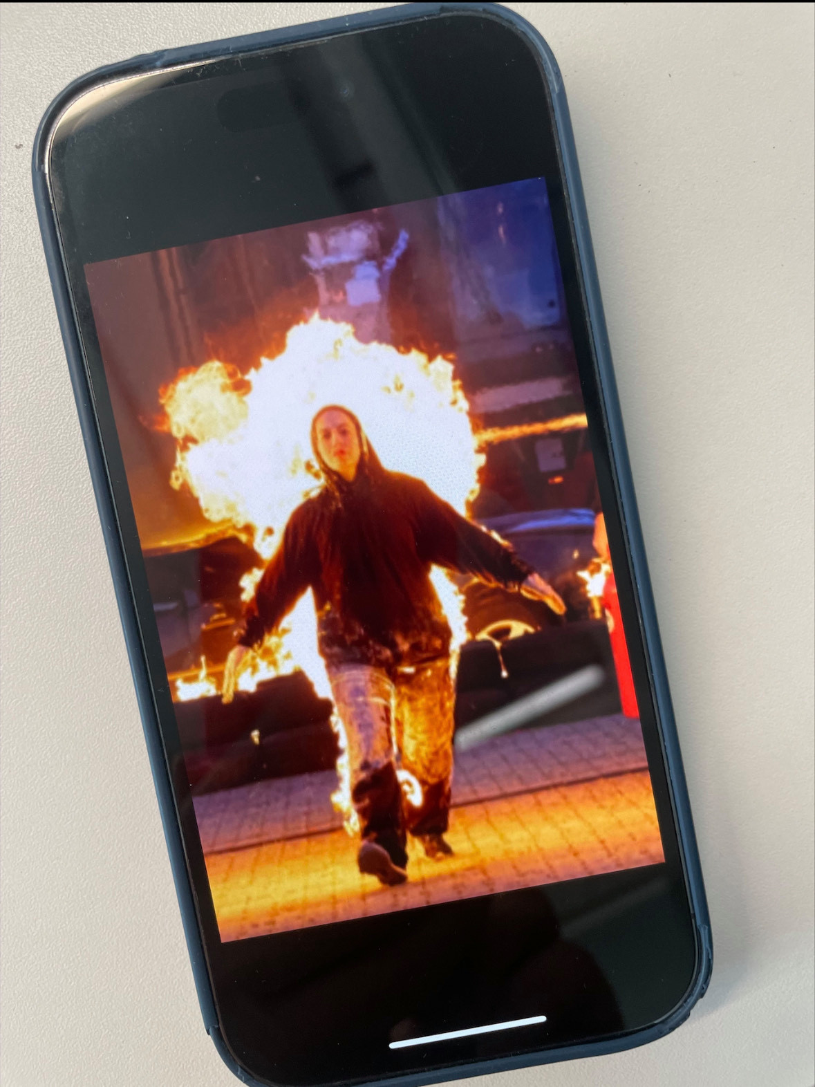 Annina Machaz im Porträt: «Hässlichkeit hat mehr Möglichkeiten» | Tages ...